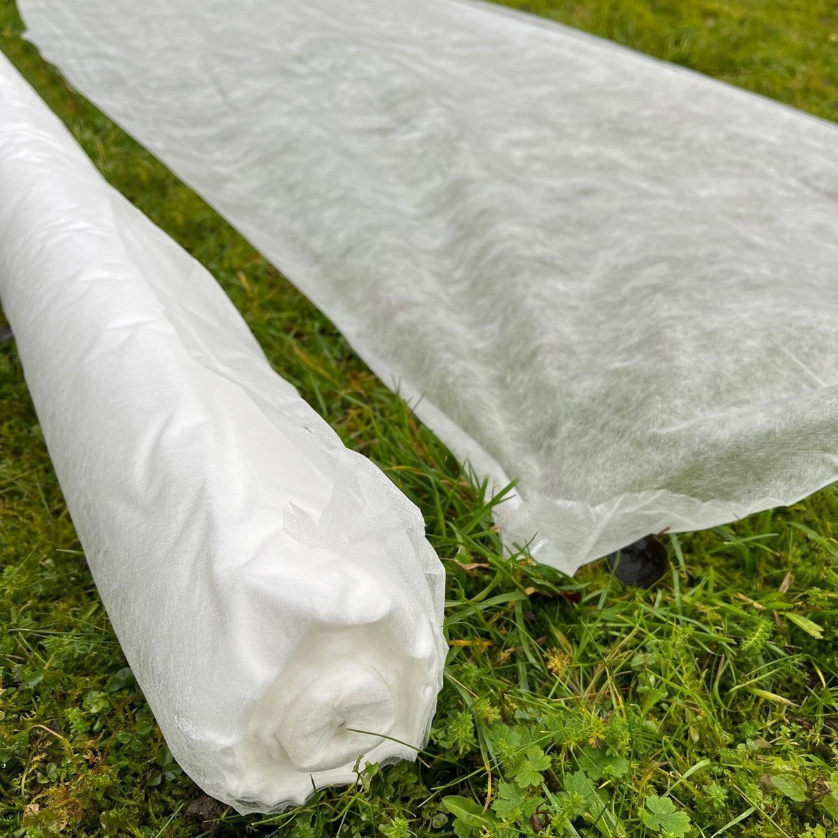 Frost Cover 2m Width (Sold @ R10 Per Meter) – GARDENING.co.za